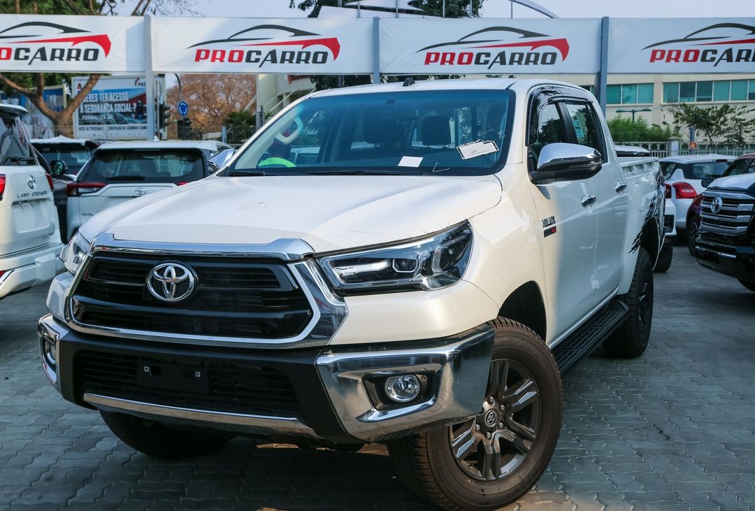 Toyota Hilux 2.4L MT 2022 Cabine Dupla- Diesel | Compre seu carro novo 👍️.