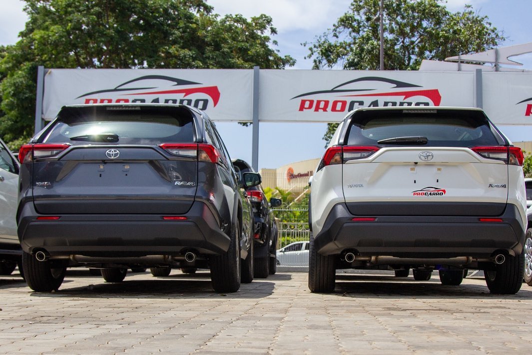 Toyota Rav4 2.0L AT | Compre seu carro novo 👍️.