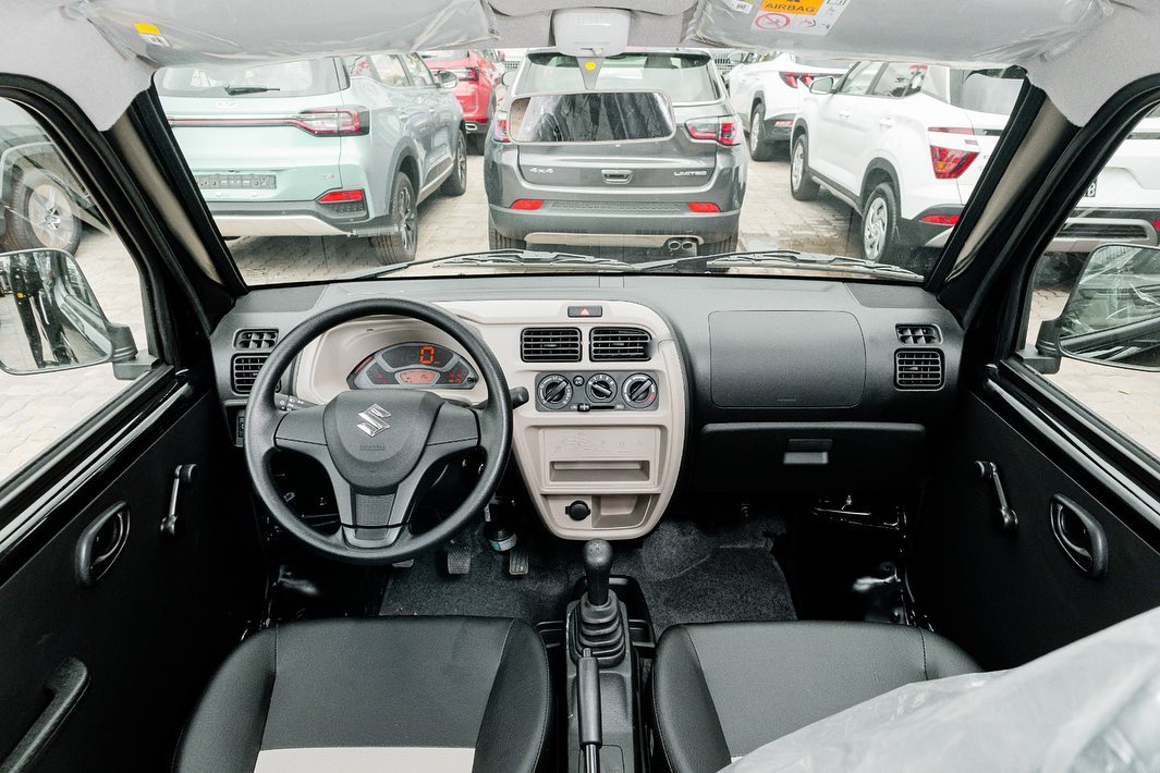 Suzuki EECO 1.2L Gasolina MT-7 lugares | Compre seu carro novo 👍️.