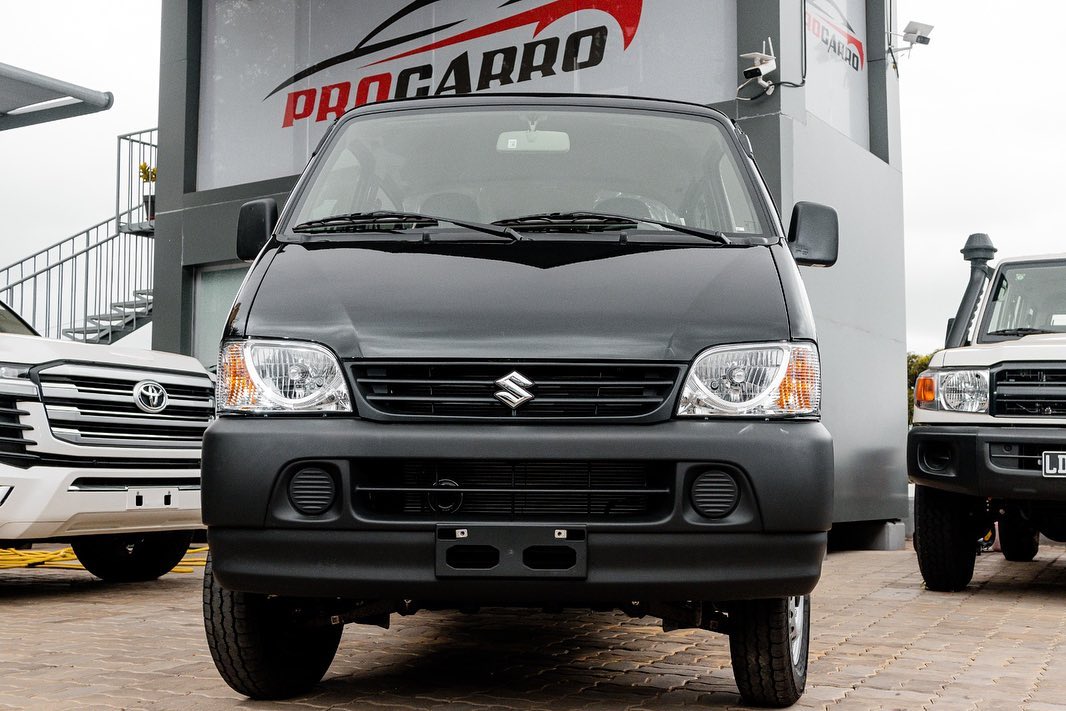 Suzuki EECO 1.2L Gasolina MT-7 lugares | Compre seu carro novo 👍️.